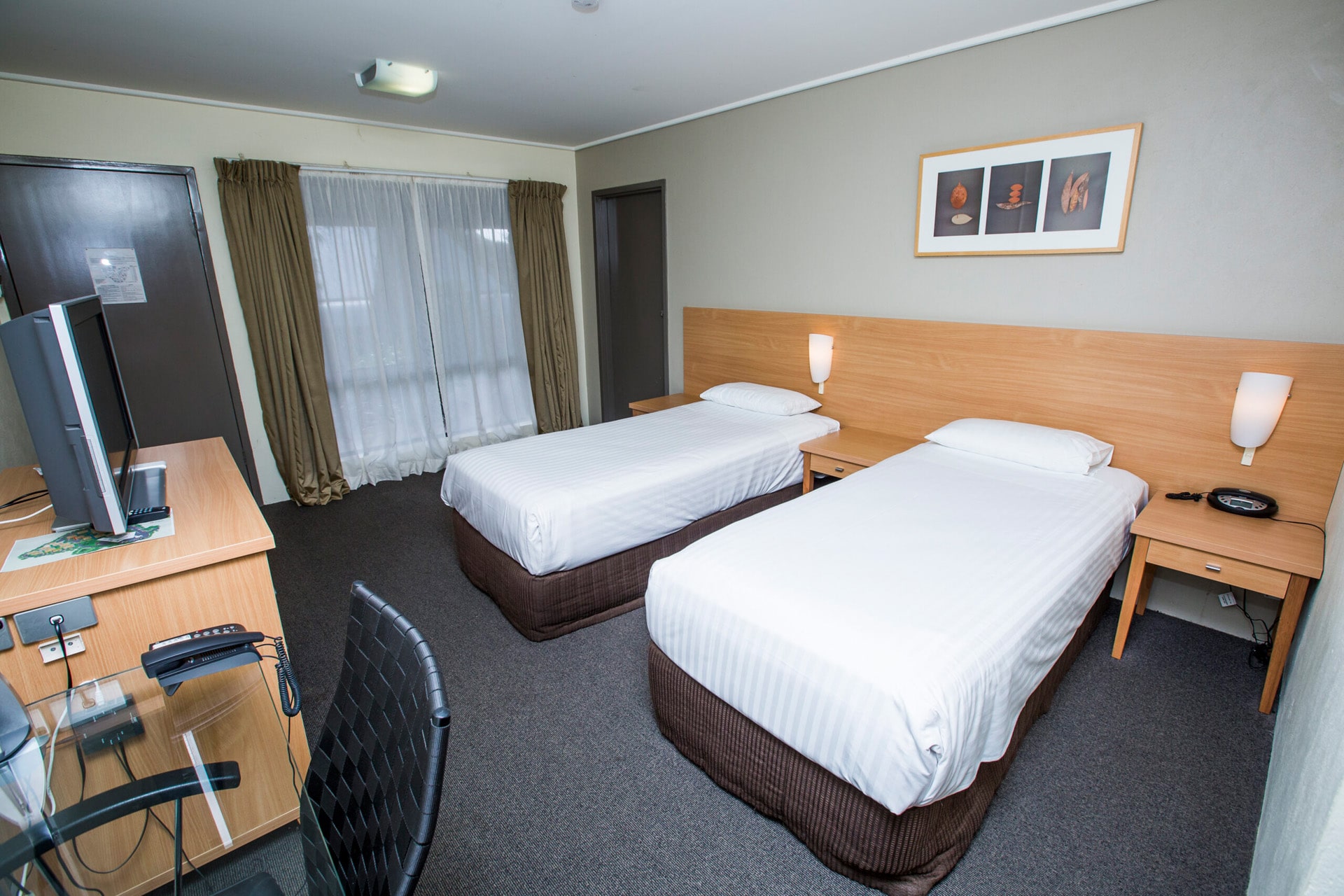 Superior Twin Room – ibis Styles EagleHawk